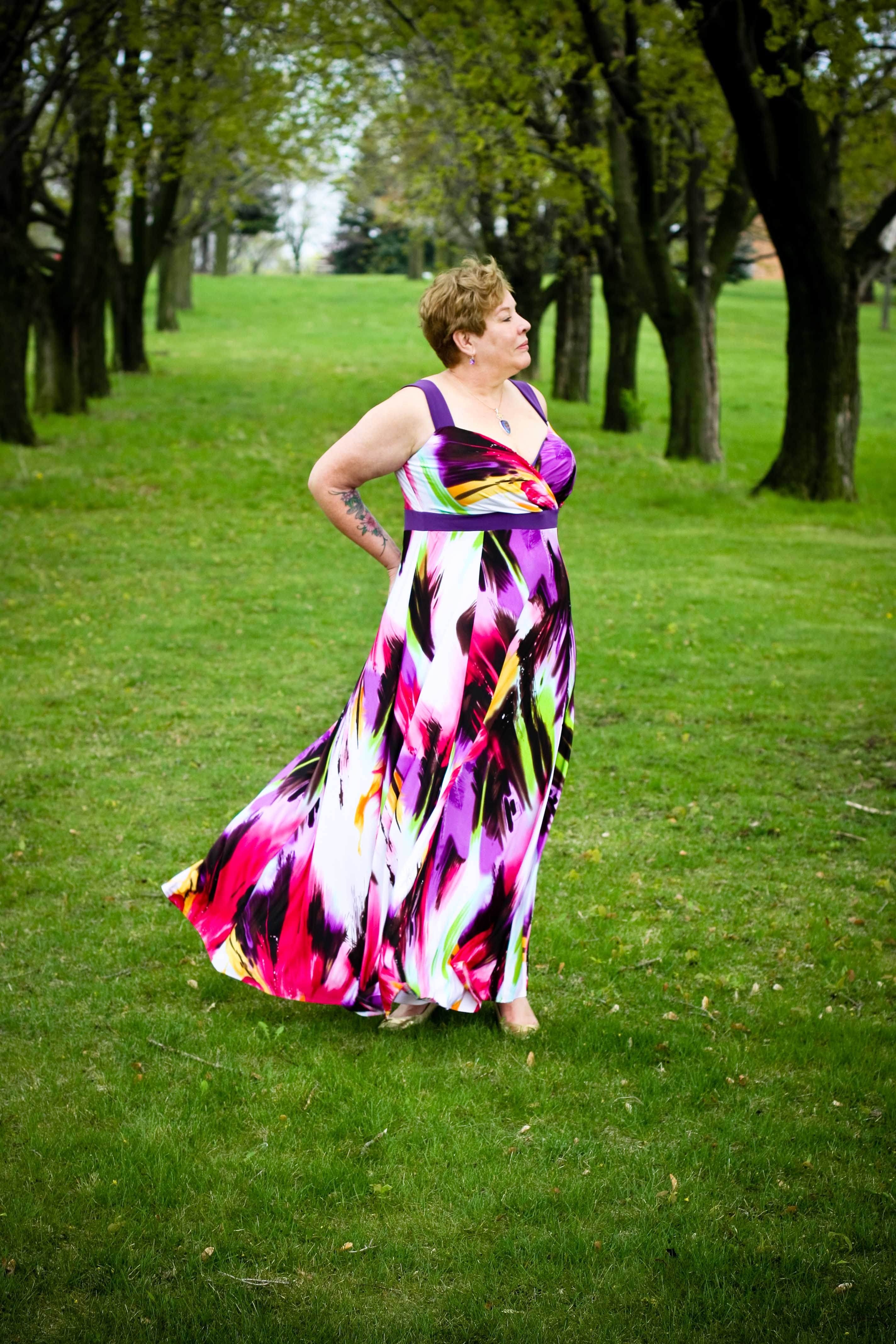 June reviews Igigi Tropical Beauty gown – You are a star